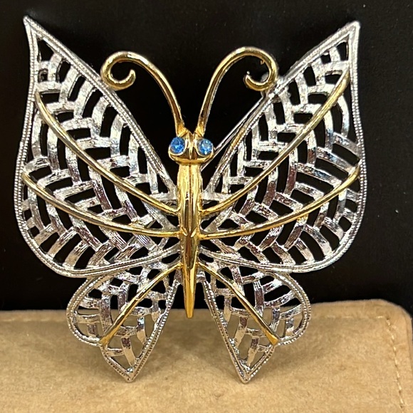 Avon | Jewelry | Vintage Avon Butterfly Brooch | Poshmark
